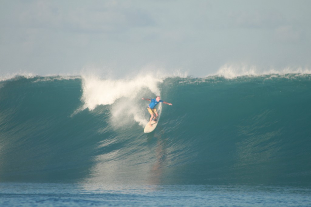 New swell arrived - Surf Rote Island